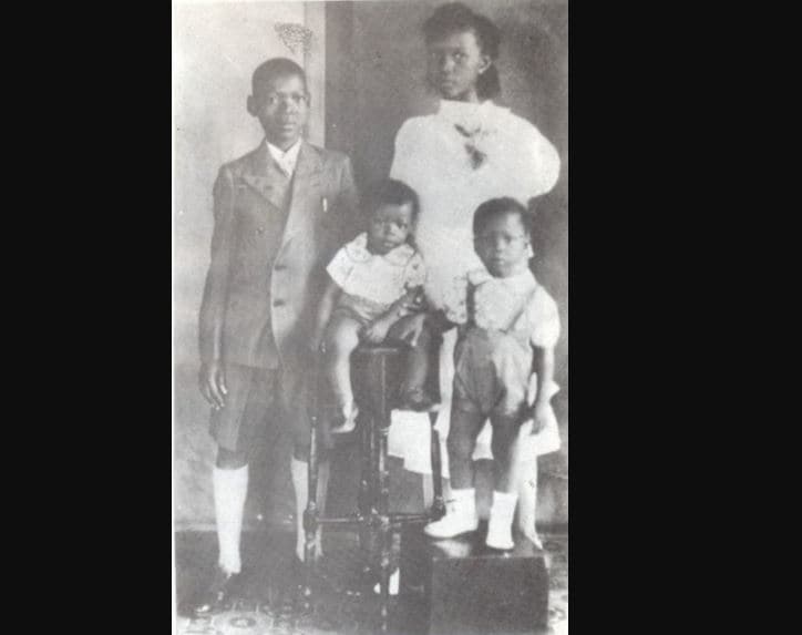 Rare Family Photos Of The Ransome-Kutis | Boombuzz