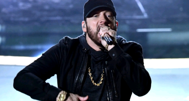 TODAY IN HIP-HOP HISTORY: EMINEM BECOMES THE FIRST RAPPER TO WIN AN ...