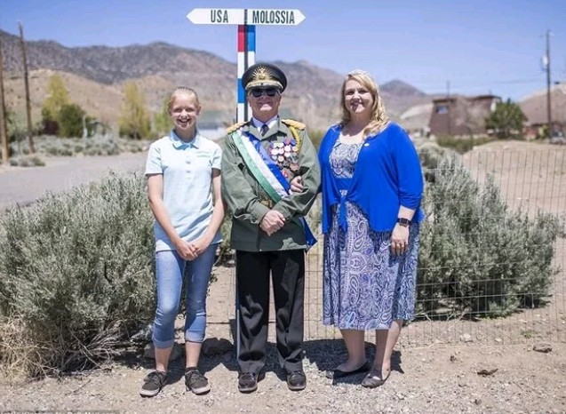 The Smallest Country In The World That Has Only 32 People | Boombuzz