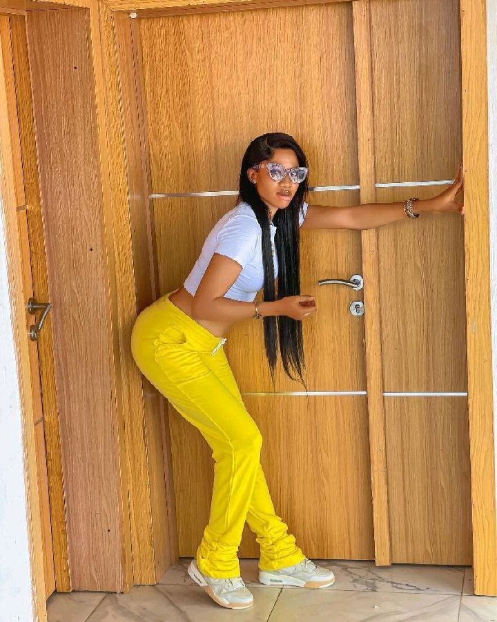 Olamide - Infinity ft. Omah Lay MP3 Download & Lyrics | Boomplay