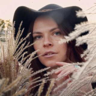 Laura May Rogers Songs MP3 Download, New Songs & Albums | Boomplay