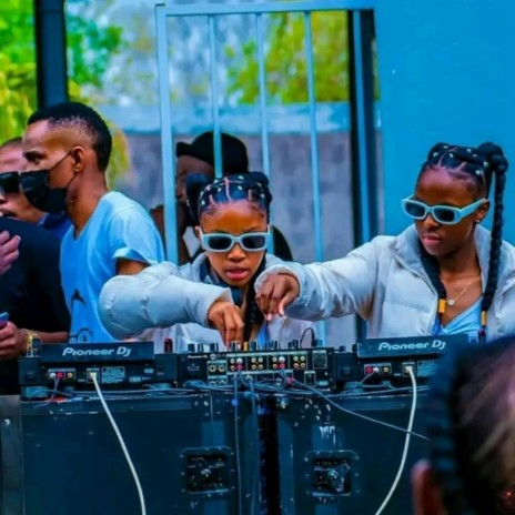 FINE DJs - ishandis eserious (feat. troysteezy, officixl desire, SK Musiq & Lamozah02) MP3 ...