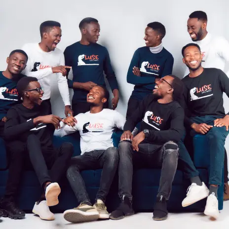 The Redeemed Family Zimbabwe Sarungano ft. Vusa Lyrics | Boomplay