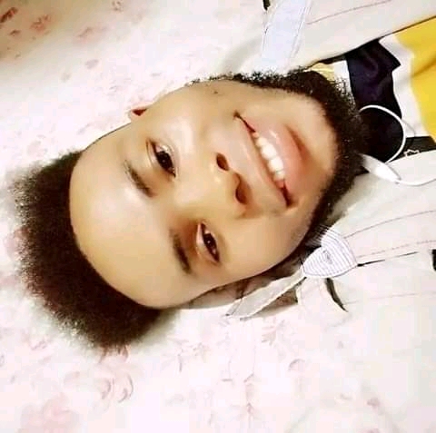 Kizz Daniel - Eh God (Barnabas) MP3 Download & Lyrics | Boomplay