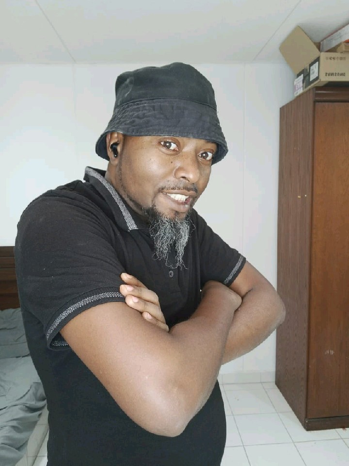 eMcimbini (Live) ft. DJ Maphorisa, Aymos, Samthing Soweto, Mas Musiq ...