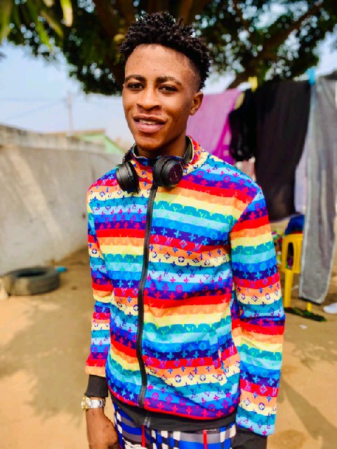 NLE Choppa - Walk Em Down (feat. Roddy Ricch) MP3 Download & Lyrics ...